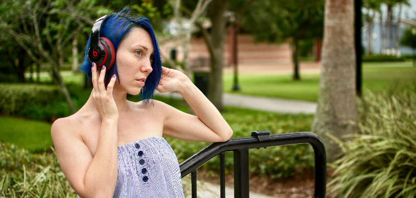 Automated Host-Read Ads Are Redefining Podcast Advertising - AdsWizz